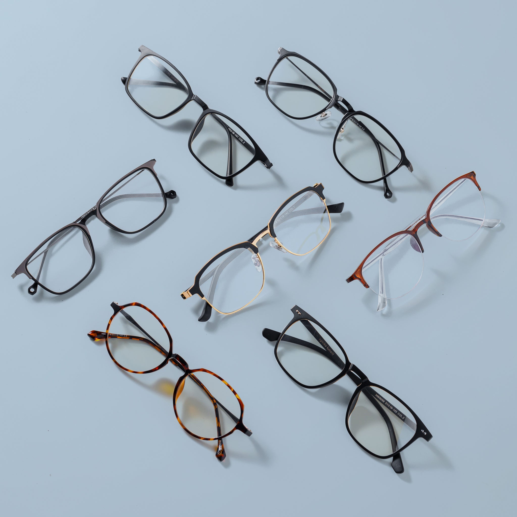 Berikan Kesan Vintage Saat Memakai Koleksi Kacamata Terbaru dari Optik