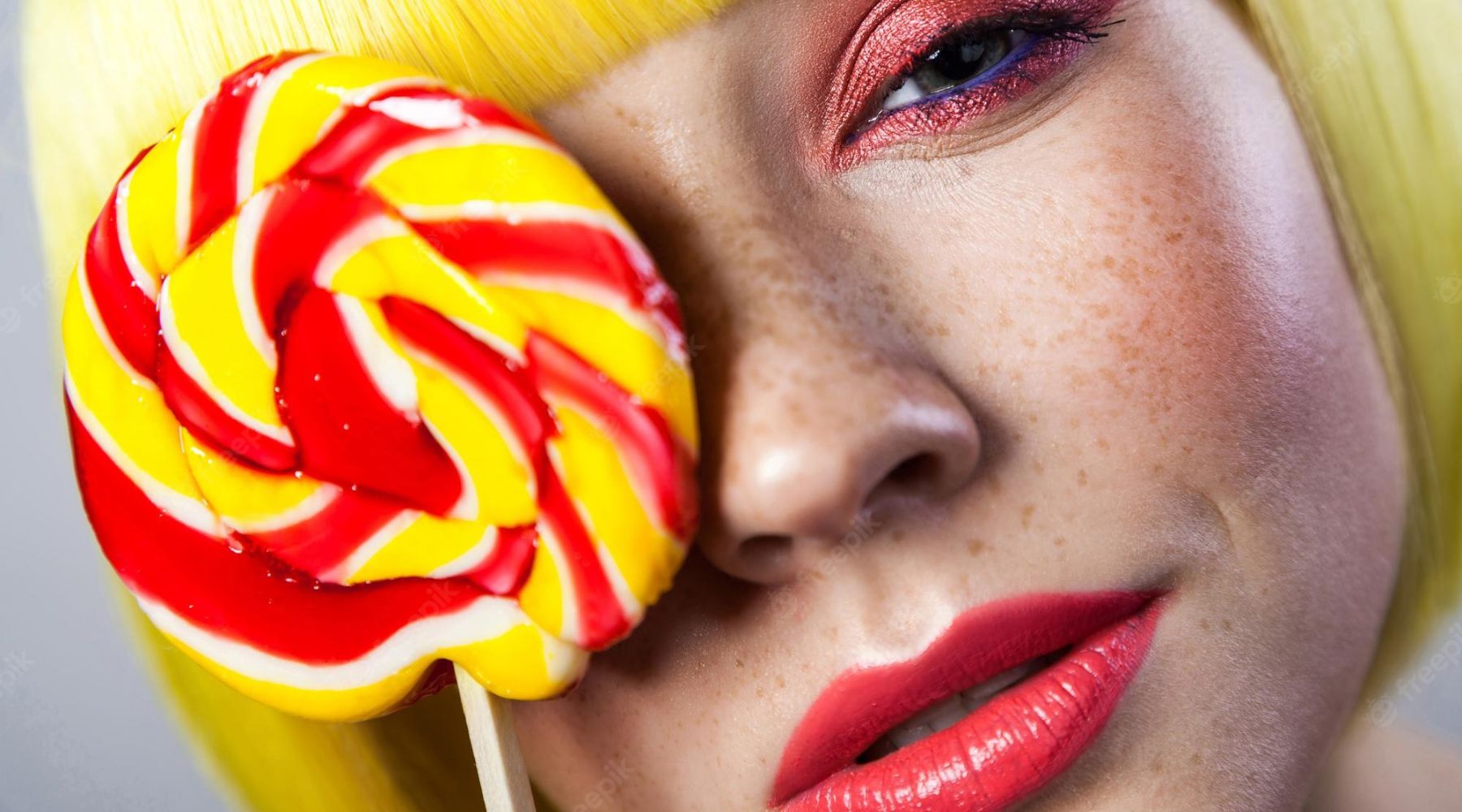 Bukan Hanya Karena Menangis, Ini Penyebab Mata Sembab yang Perlu Kamu